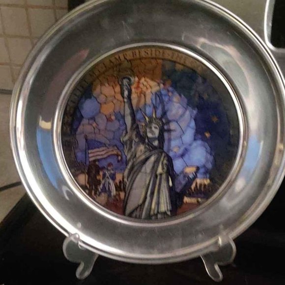 Accents | Vintage Historical Society Statue Of Liberty Stained Glass ...